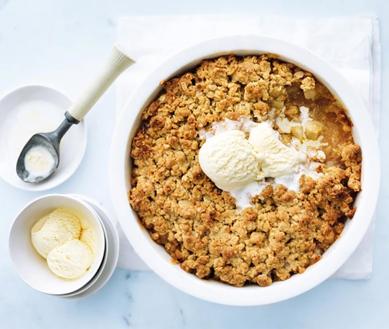 10 Winter Warming and Delicious Fruit Crumble Dessert Recipes | Mum Central