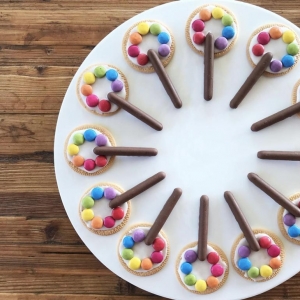 10 Easy Biscuit Decorating Ideas to Entertain the Kids