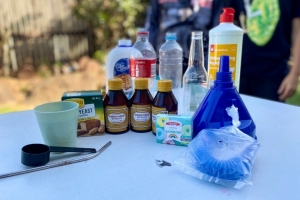 Easy Kids' Science Experiment: How to Make Elephant Toothpaste