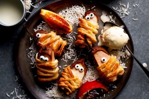 Thrill Your Taste Buds with this Epic Halloween Food Platter